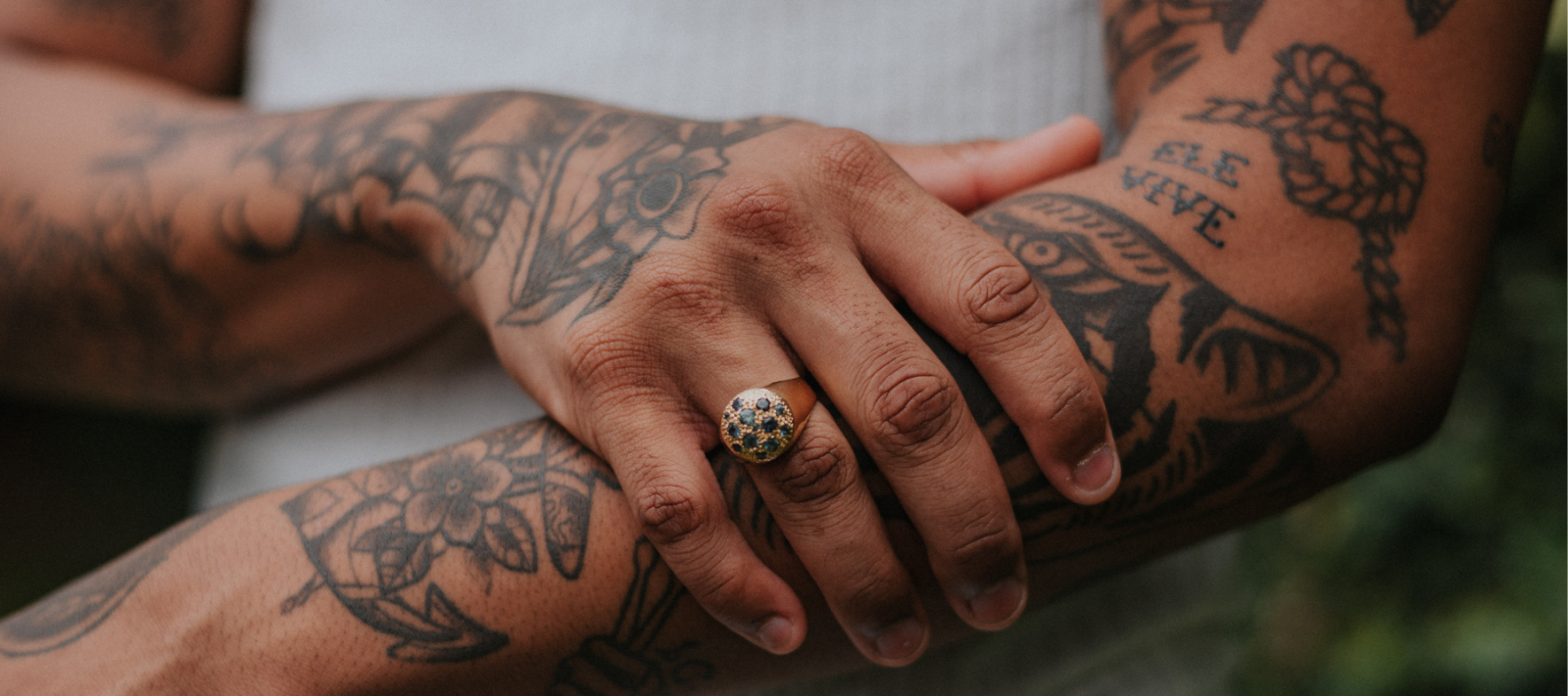Do Tattoos On The Hand Hurt?: A Guide to Tattoo Pain | TKTX